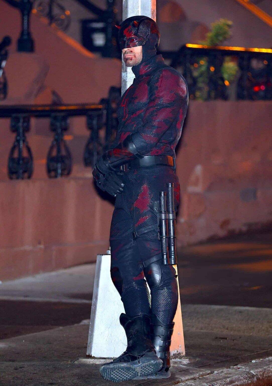 New Set Photos Reveal Charlie Cox and Wilson Bethel as Daredevil and ...