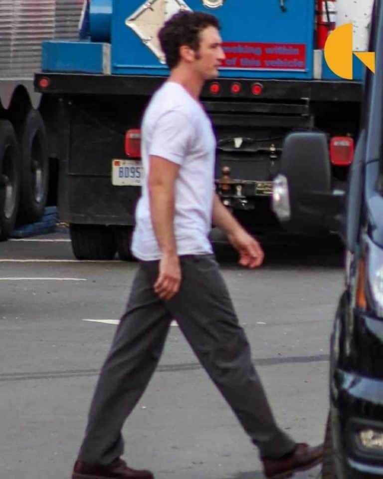 Scarlett Johansson, Adam Driver & Miles Teller Spotted on Set of James ...